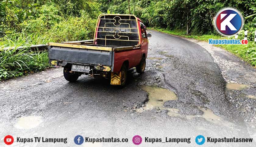 Kupas Tuntas - Belum Genap Dua Bulan Diperbaiki, Ruas Jalan Nasional di ... Kupas Tuntas - Belum Genap Dua Bulan Diperbaiki, Ruas Jalan Nasional di ...