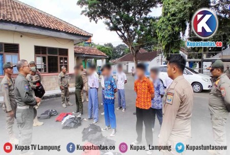 Kupas Tuntas - Bolos Sekolah, 11 Pelajar di Metro Terciduk Sedang Mabar dan Minum Tuak