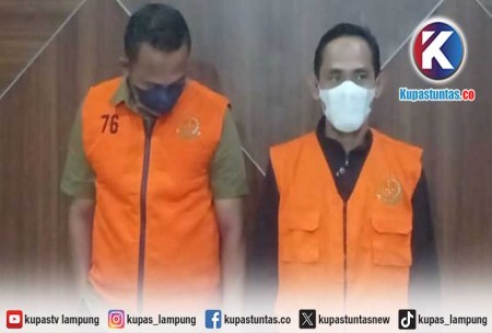 Kupas Tuntas - Breaking News! Kejari Lamsel Tetapkan Tiga Orang Jadi Tersangka Korupsi Insentif ...