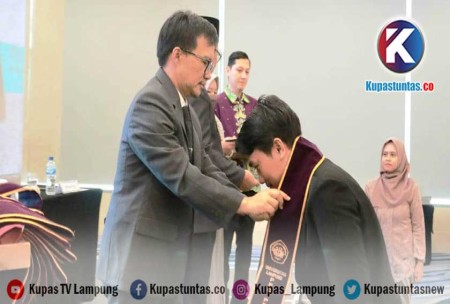 Kupas Tuntas - Keren! 252 Mahasiswa PPG FKIP Unila Resmi Jadi Guru Profesional