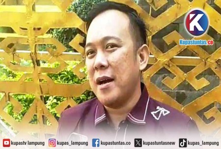 Kupas Tuntas - KPU Serahkan 25 Nama Anggota DPRD Terpilih ke Walikota Metro