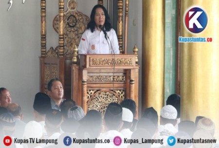 Kupas Tuntas - Kunjungi Lapas Kelas IIB Way Kanan, Kakanwil Sorta Delima Lumban Tobing Beri ...