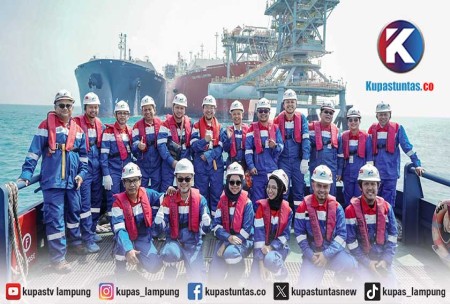 Kupas Tuntas - Kunjungi Terminal LNG FSRU Lampung, Asosiasi Industri ...