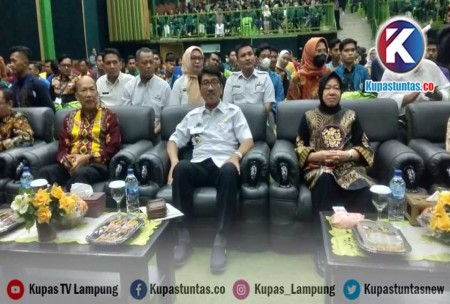 Kupas Tuntas - Mensos Tri Rismaharini Hadiri Pertemuan Nasional BEM Nusantara di Universitas ...