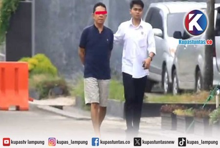 Kupas Tuntas - Pengakuan Mengejutkan Guru Cabul di Metro, Mengaku Tidak Ada Paksaan dan Ada ...