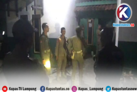 Kupas Tuntas - Razia Malam Minggu, Satpol-PP Temukan Sejoli Bukan Suami-Istri di Rumah Kost di Metro