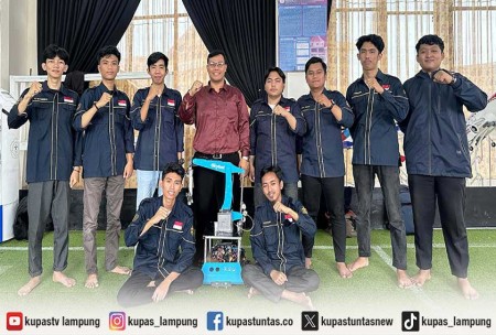 Kupas Tuntas - Tim Robot Universitas Teknokrat Raih Juara II Ajang ...