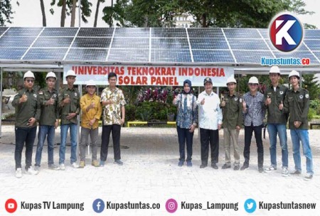 Kupas Tuntas - Universitas Teknokrat Indonesia Pasang 60 Solar Panel
